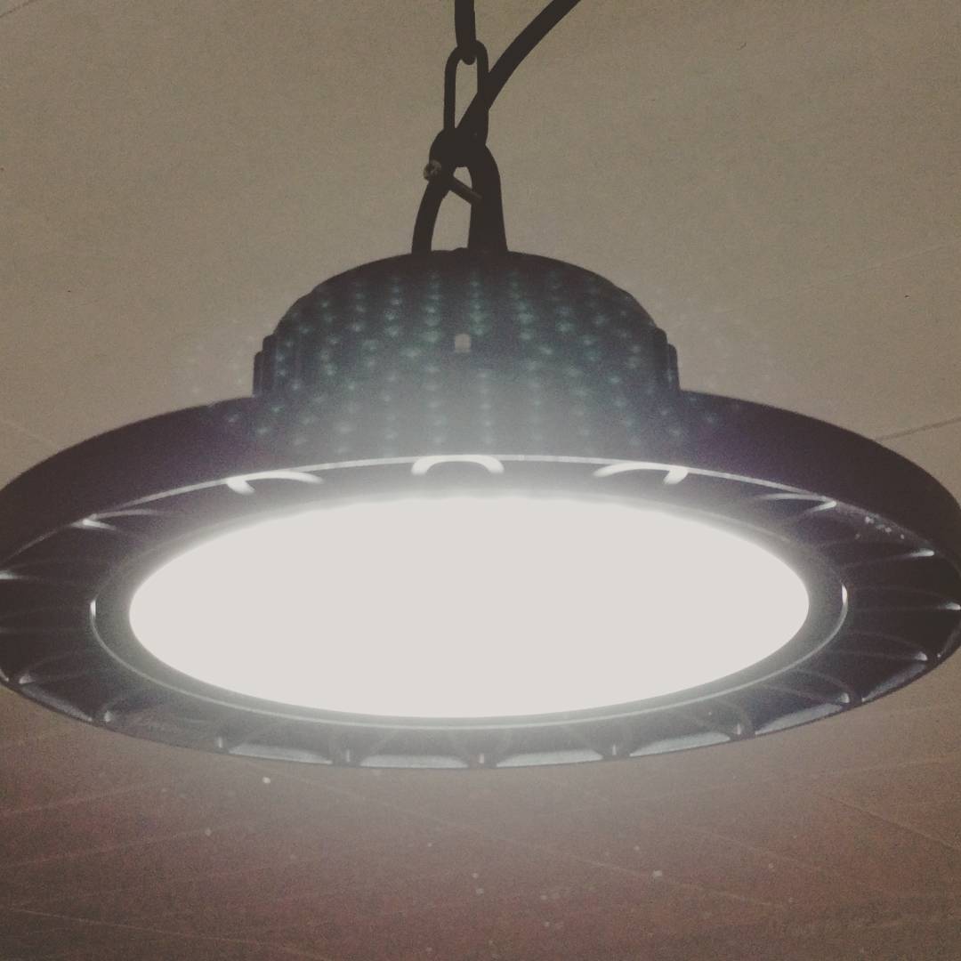 REFLETOR INDUSTRIAL LED 100W Queima de estoque - www.starlamp.com.br